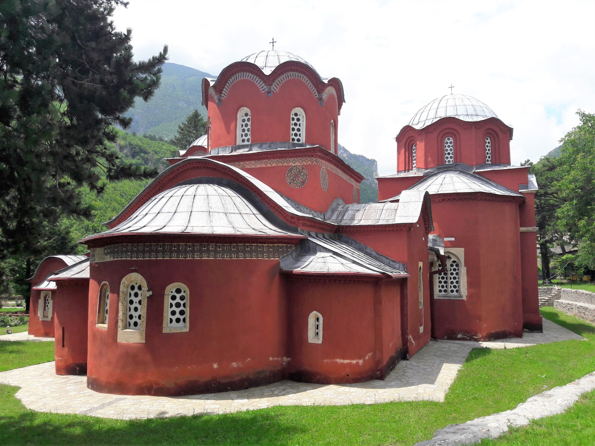 Visoki Dečani and Pećki Manastir